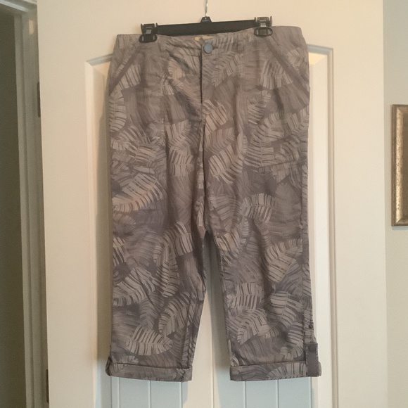Democracy | Pants & Jumpsuits | Democracy Cropped Pant | Poshmark